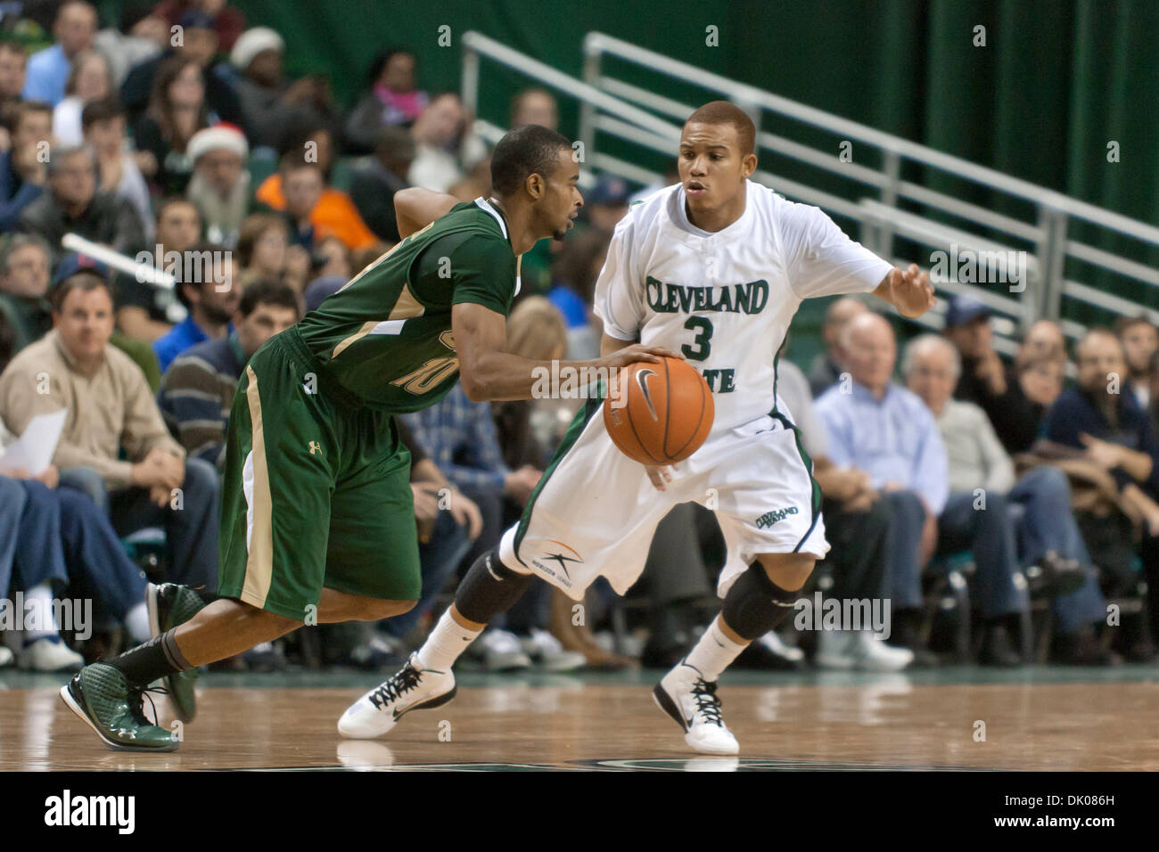 Dec. 22, 2010 - Cleveland, Ohio, U.S - South Florida guard Anthony ...