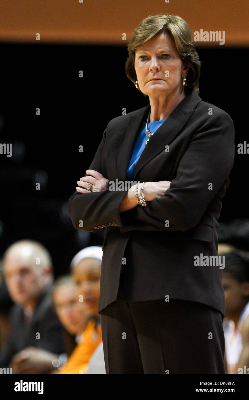 Pat summitt hi-res stock photography and images - Alamy