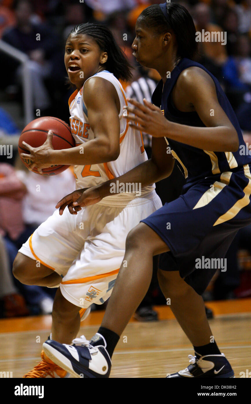 Avant guard hi-res stock photography and images - Alamy