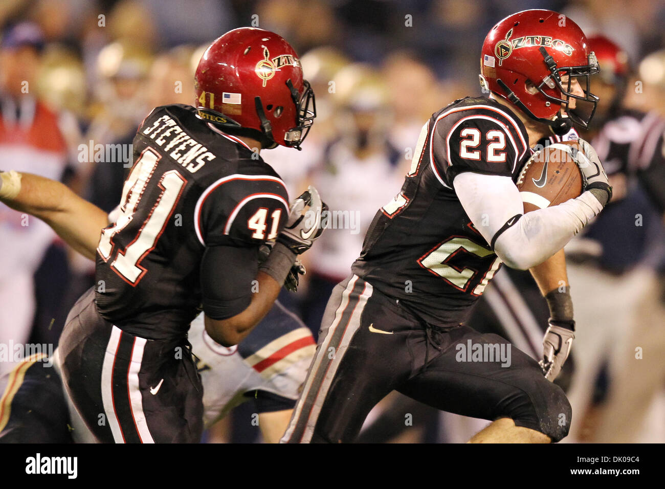 San diego county credit union poinsettia bowl hi-res stock photography ...