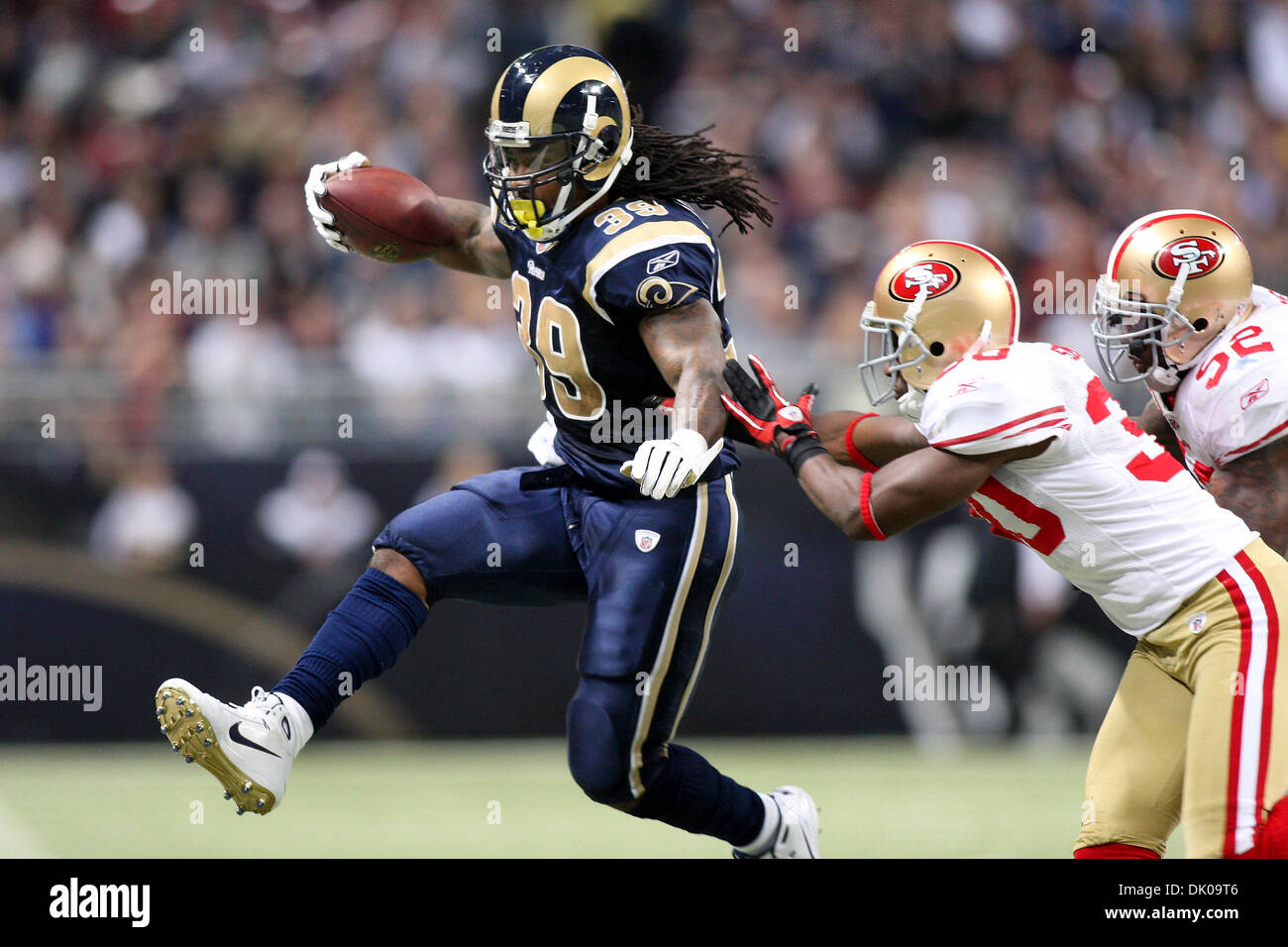 Dec. 26, 2010 - Saint Louis, Missouri, U.S - St. Louis Rams running ...