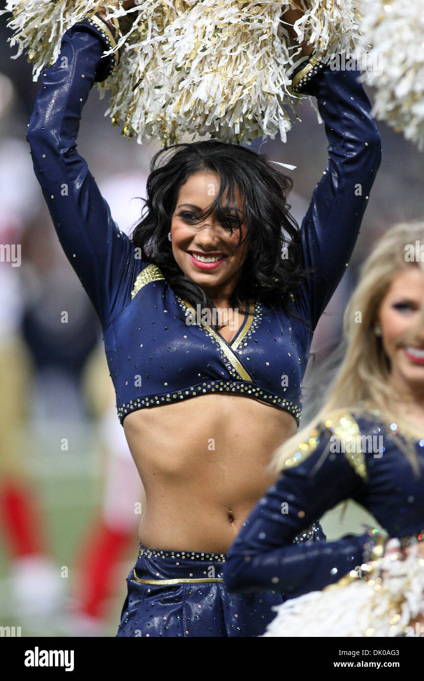 Dec. 26, 2010 - Saint Louis, Missouri, U.S - A St. Louis Rams cheerleader during a game between ...