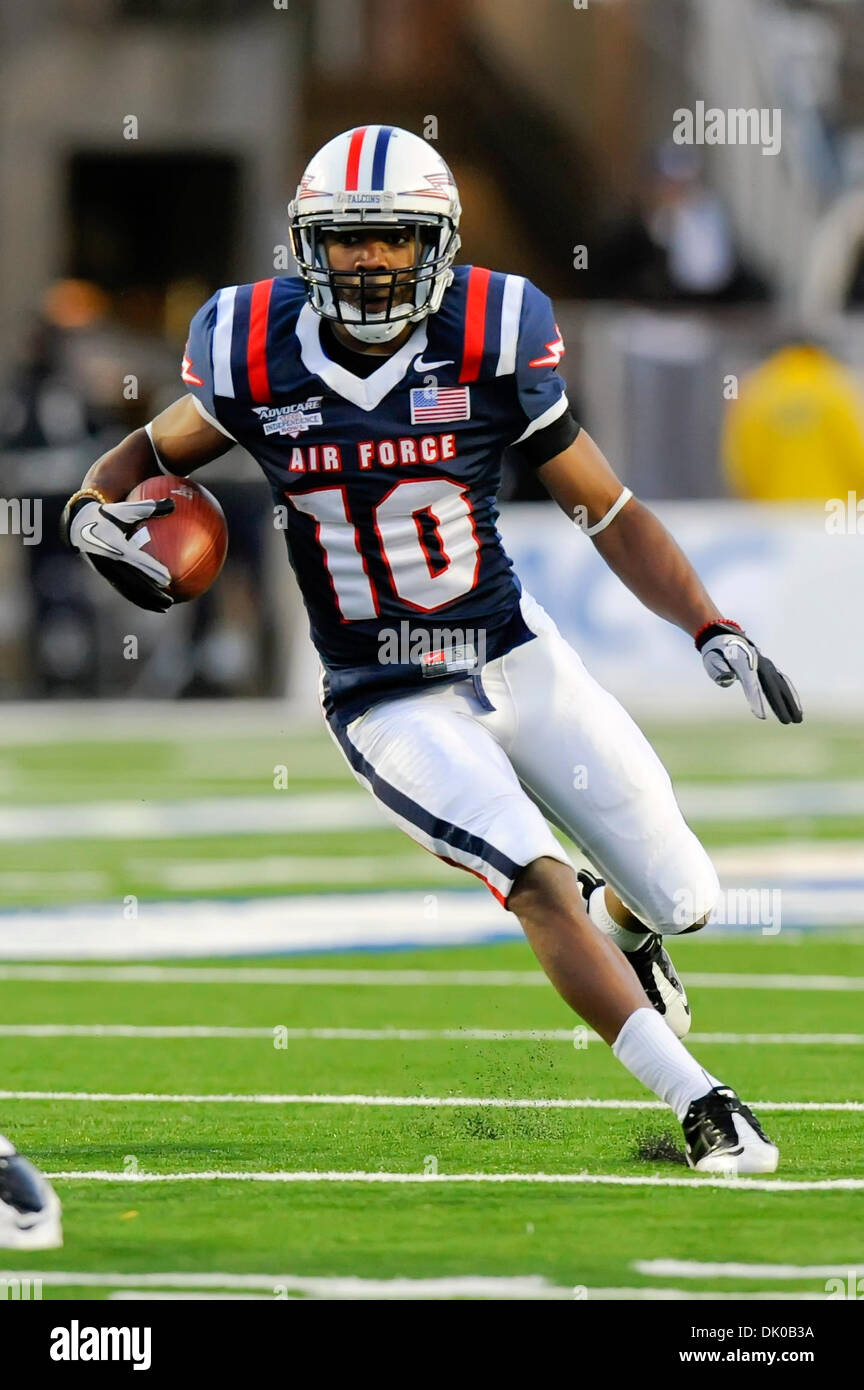 Dec. 27, 2010 - Shreveport, Louisiana, U.S - Air Force Falcons wide ...