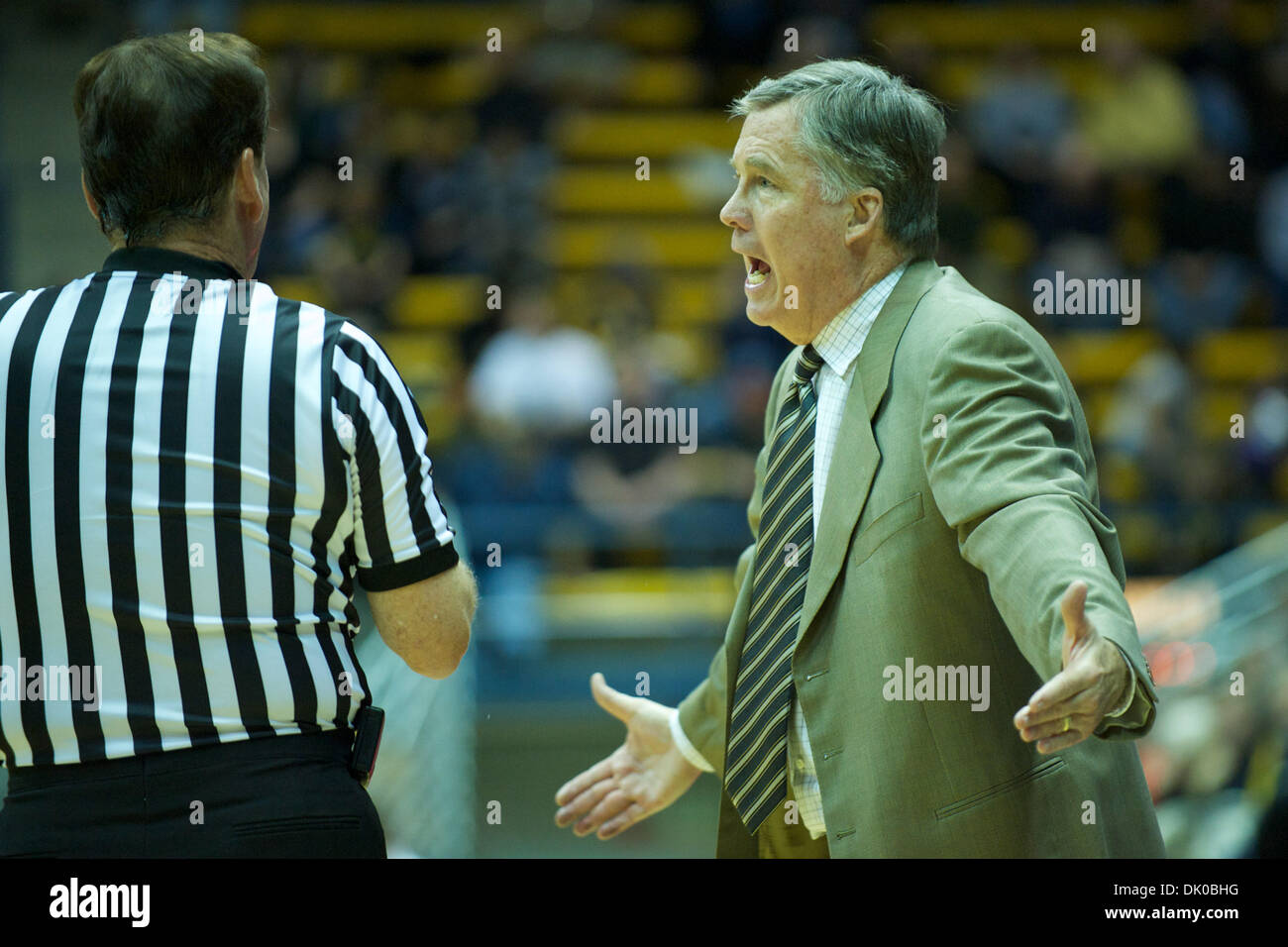 Cal berkeley basketball hi-res stock photography and images - Alamy