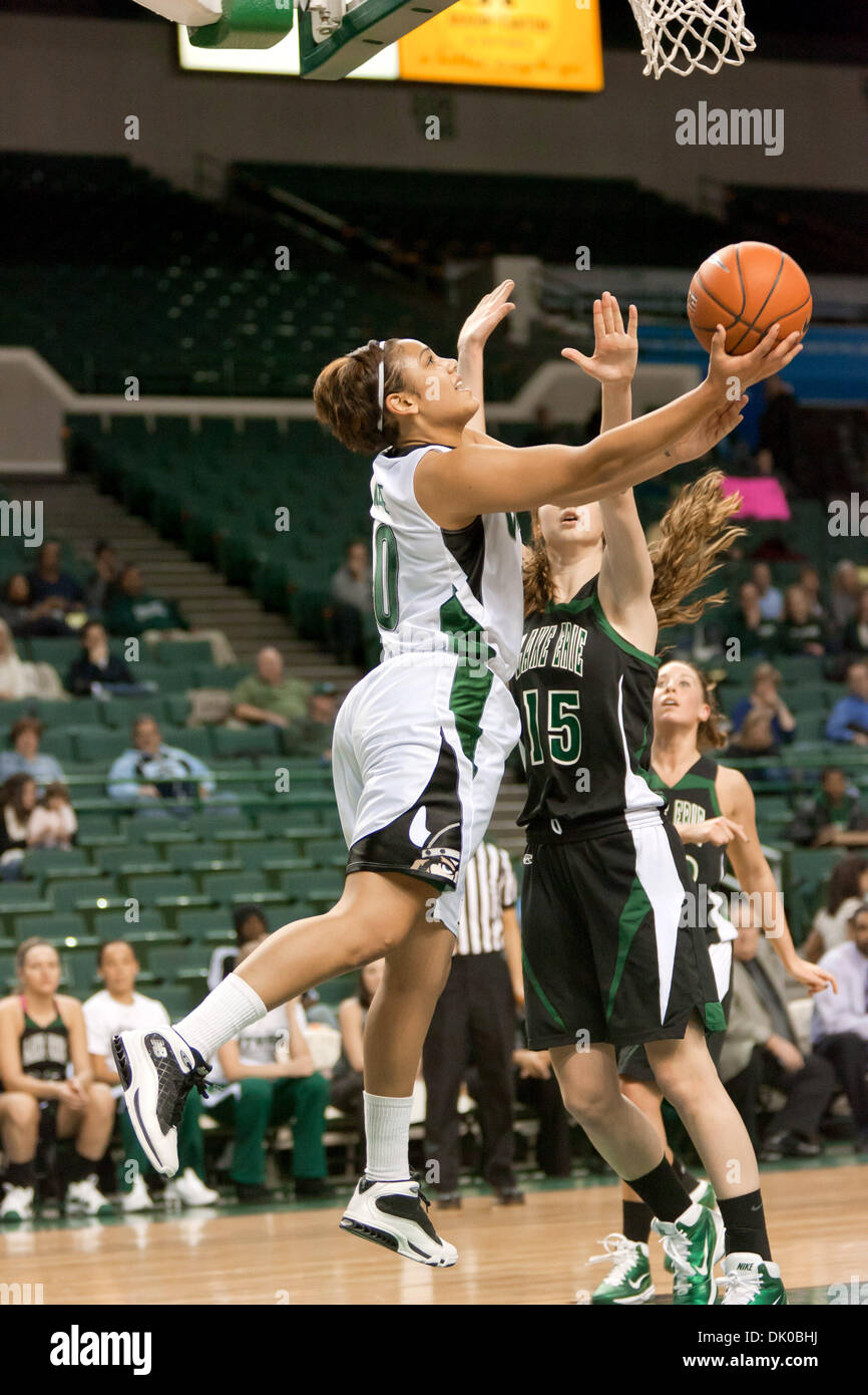Dec. 28, 2010 - Cleveland, Ohio, U.S - Cleveland State forward Takima ...