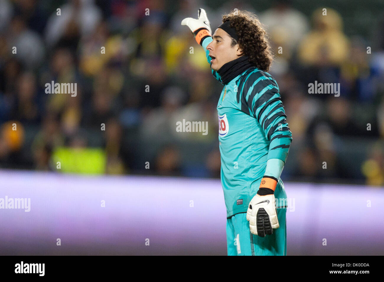 Dec. 29, 2010 - Carson, California, U.S - Club America goalkeeper ...