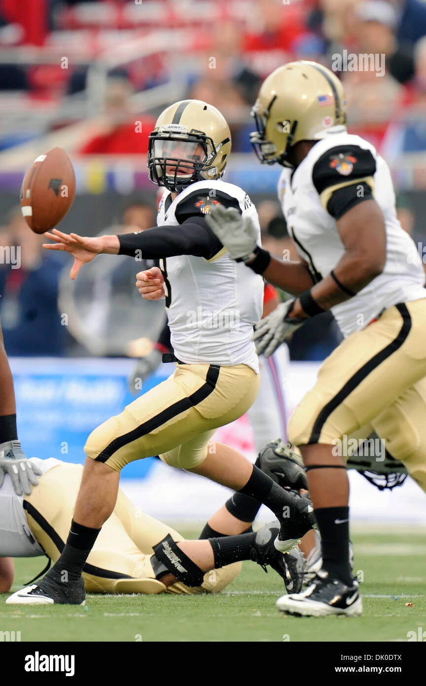 Dec. 30, 2010 - Dallas, Texas, U.S - Army Black Knights quarterback ...