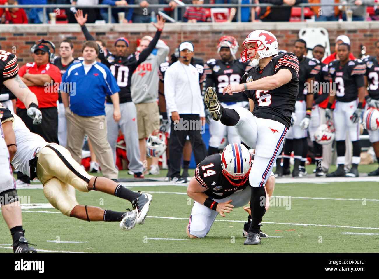 Andrew szymanski hi-res stock photography and images - Alamy