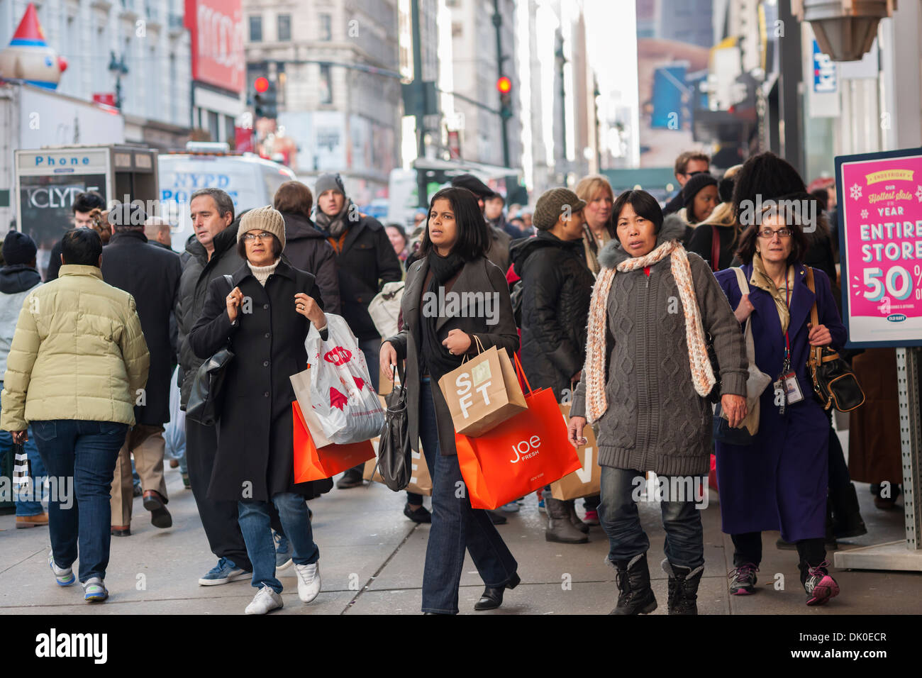 Shoppers in Herald Square outside Macy's Herald Square flagship store ...