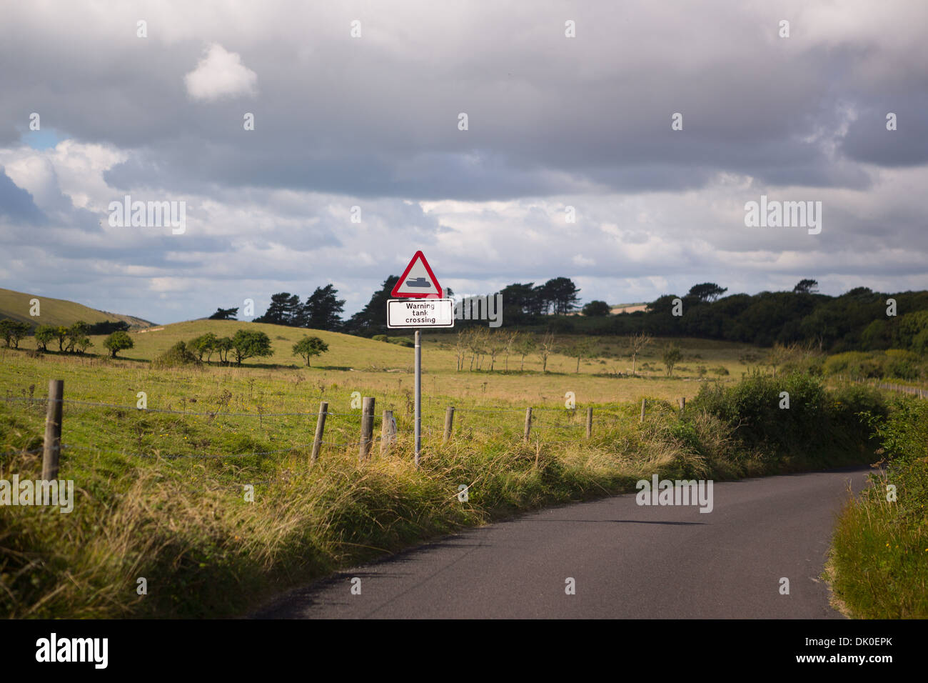 "Tank crossing" sign, Dorset, UK Stock Photo - Alamy