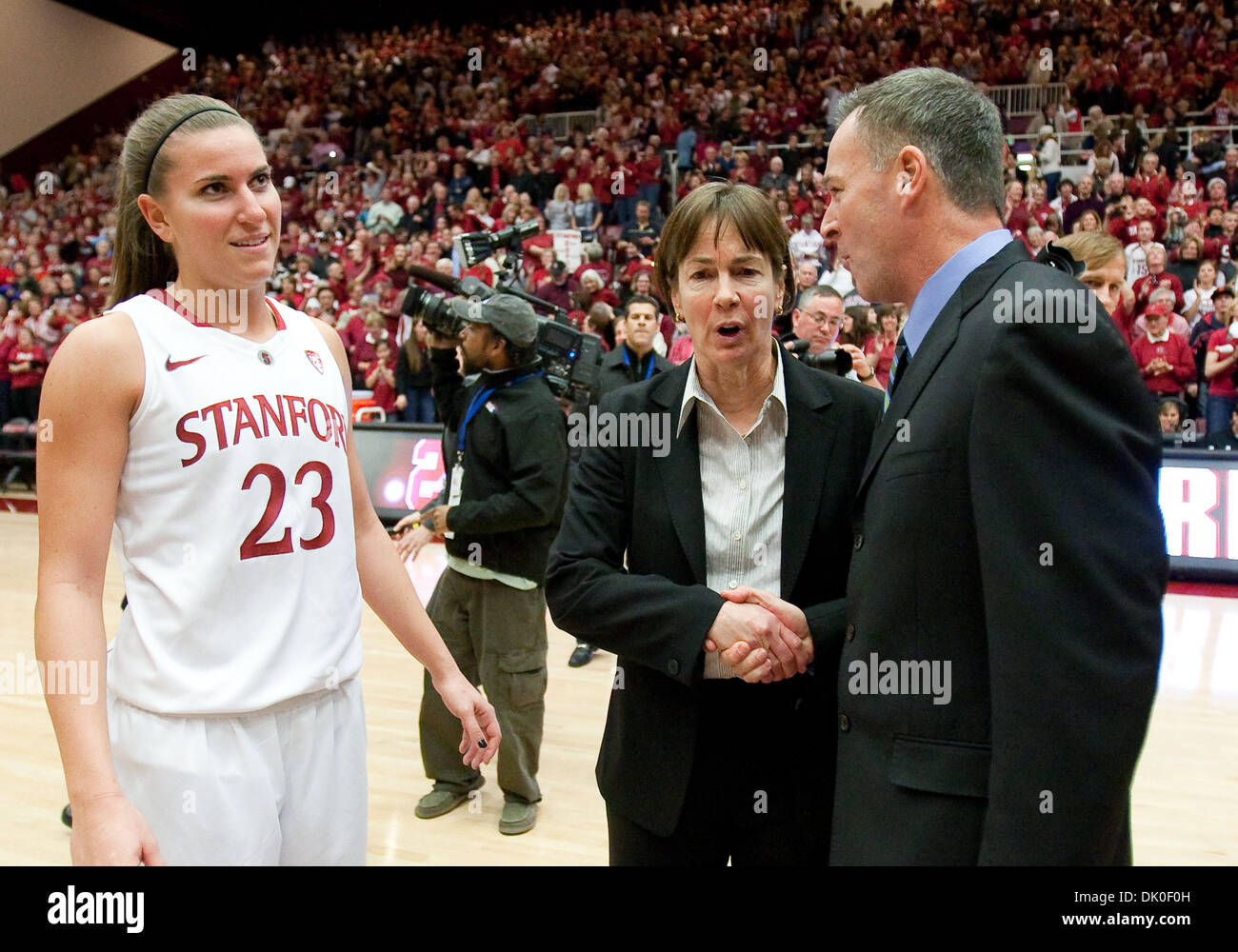 Dec. 30, 2010 - Stanford, California, U.S - Stanford guard Jeanette ...