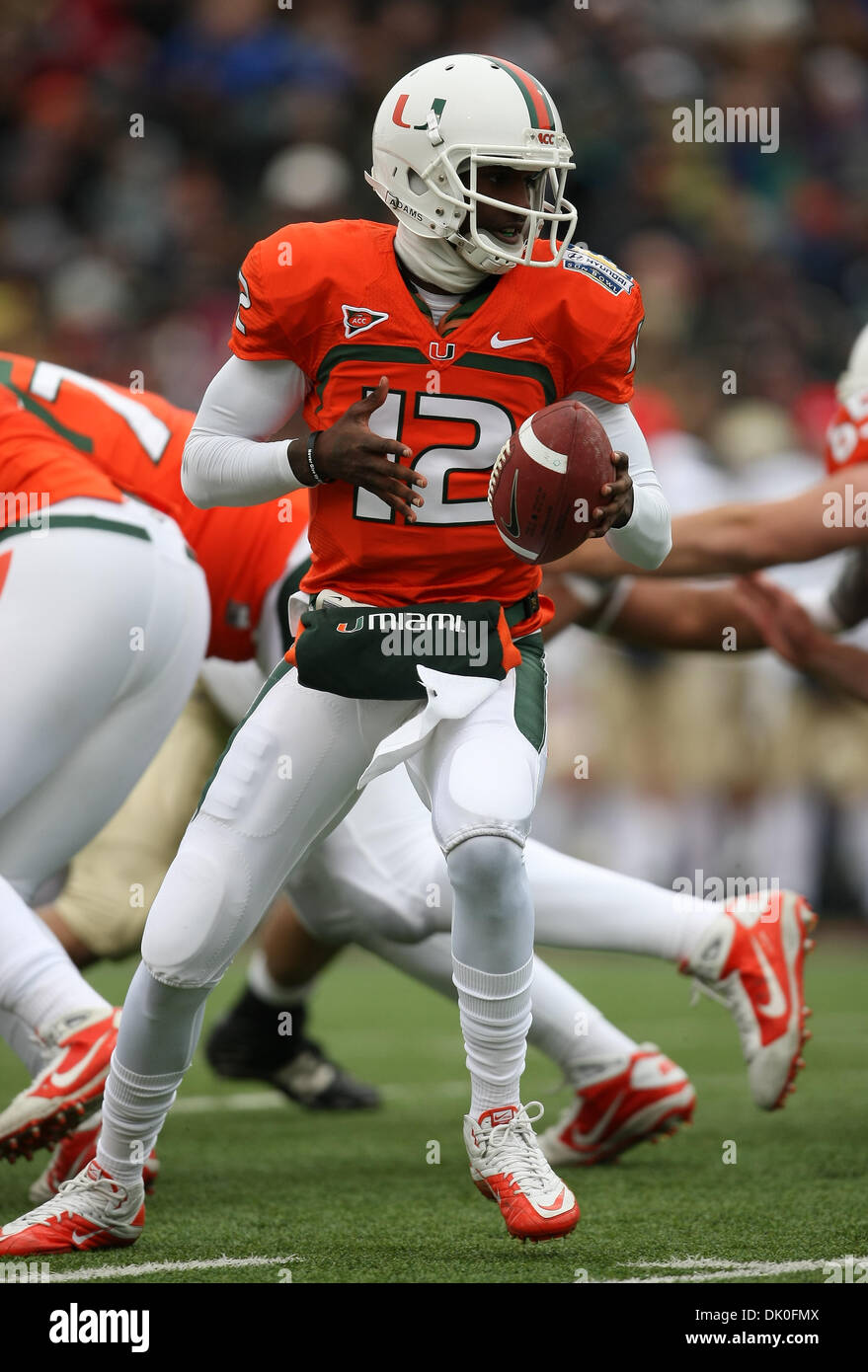 Dec. 31, 2010 - El Paso, Texas, U.S - Miami Hurricanes quarterback ...