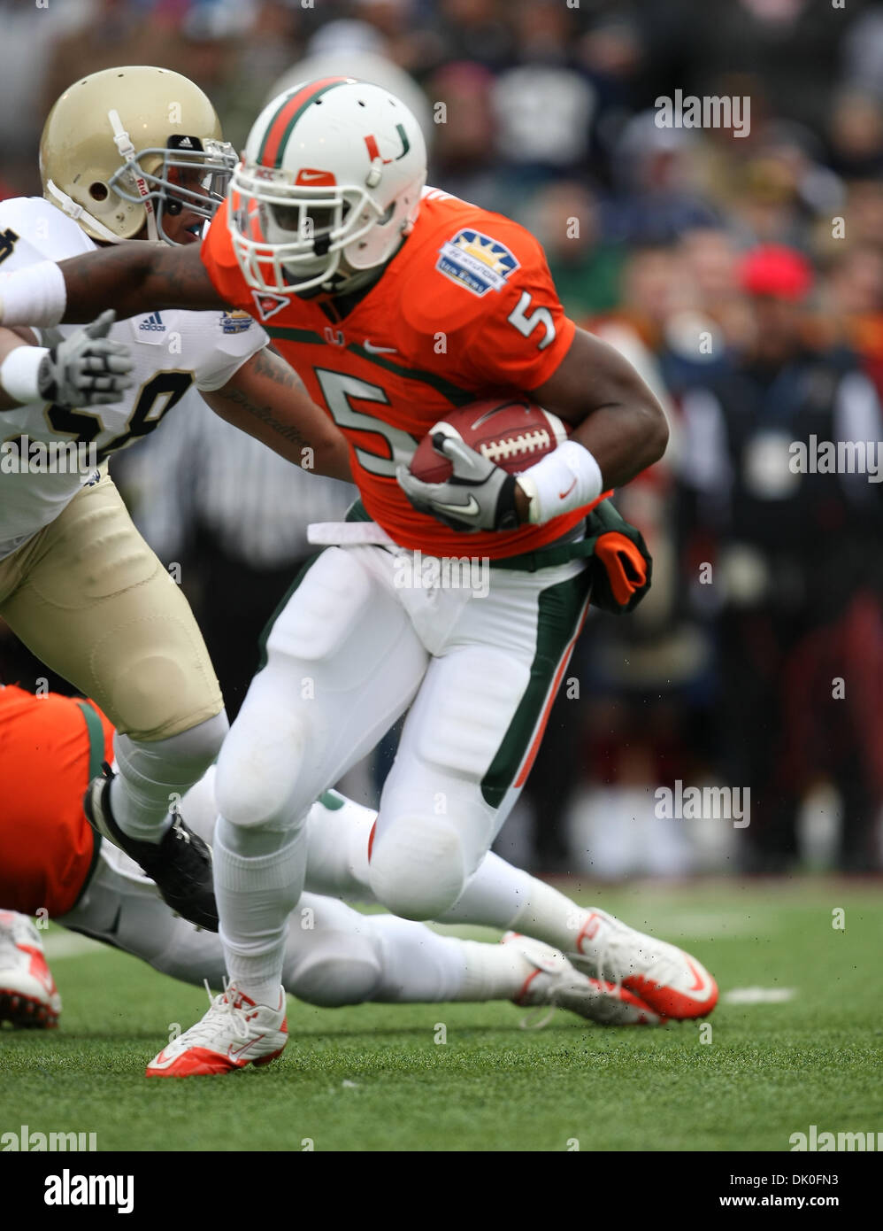 El paso sun bowl miami notre dame hi-res stock photography and images ...