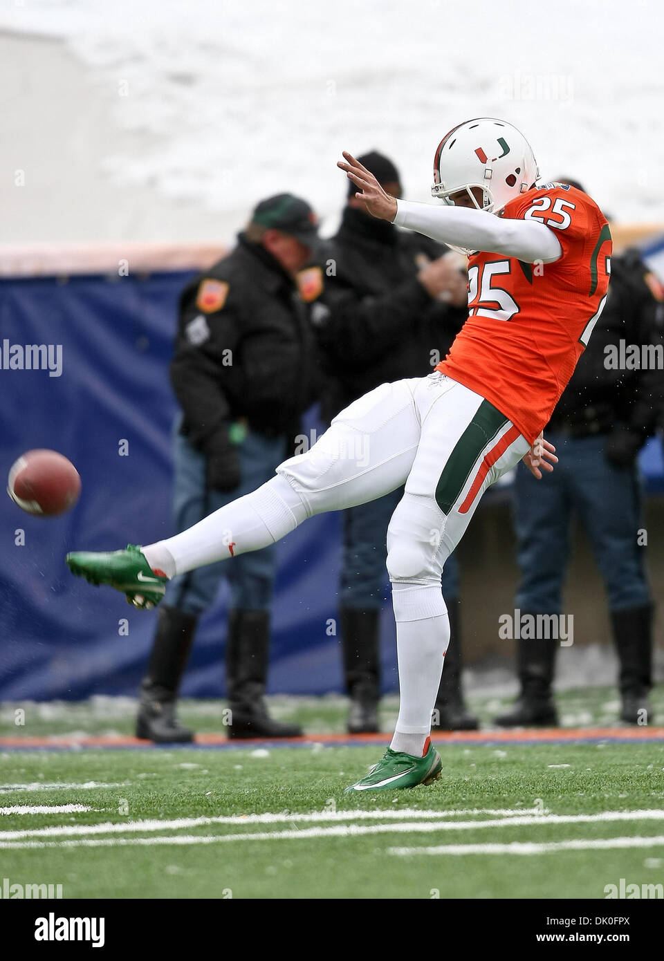 Dec. 31, 2010 - El Paso, Texas, U.S - Miami Hurricanes kicker Matt ...