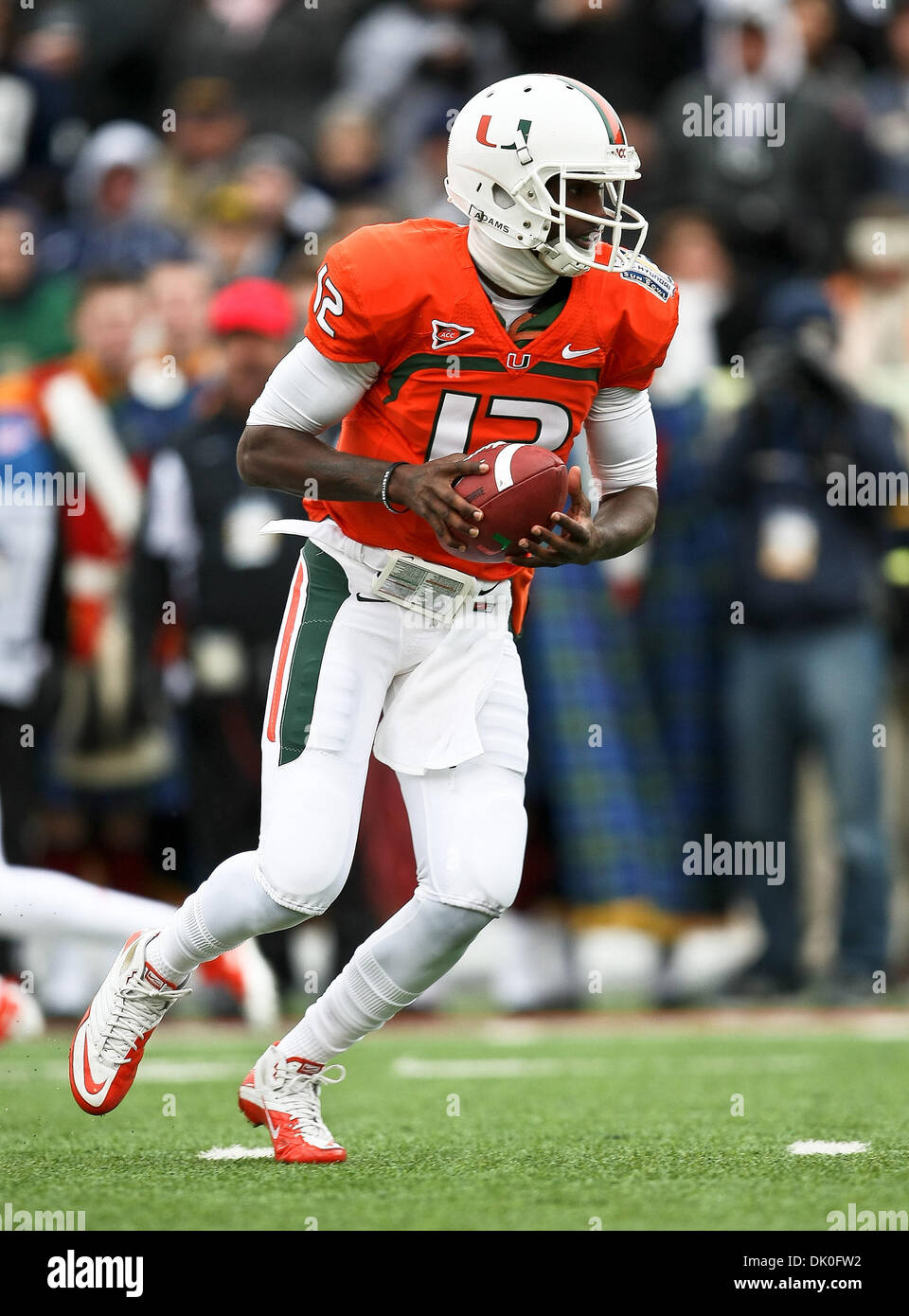 El paso sun bowl miami notre dame hi-res stock photography and images ...