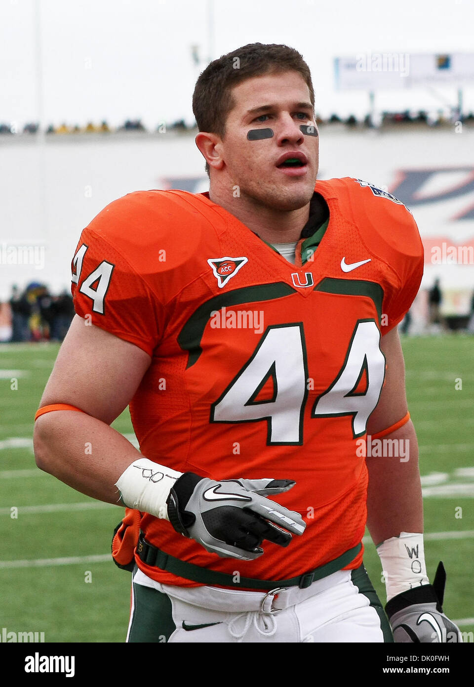 Dec. 31, 2010 - El Paso, Texas, U.S - Miami Hurricanes linebacker Colin ...
