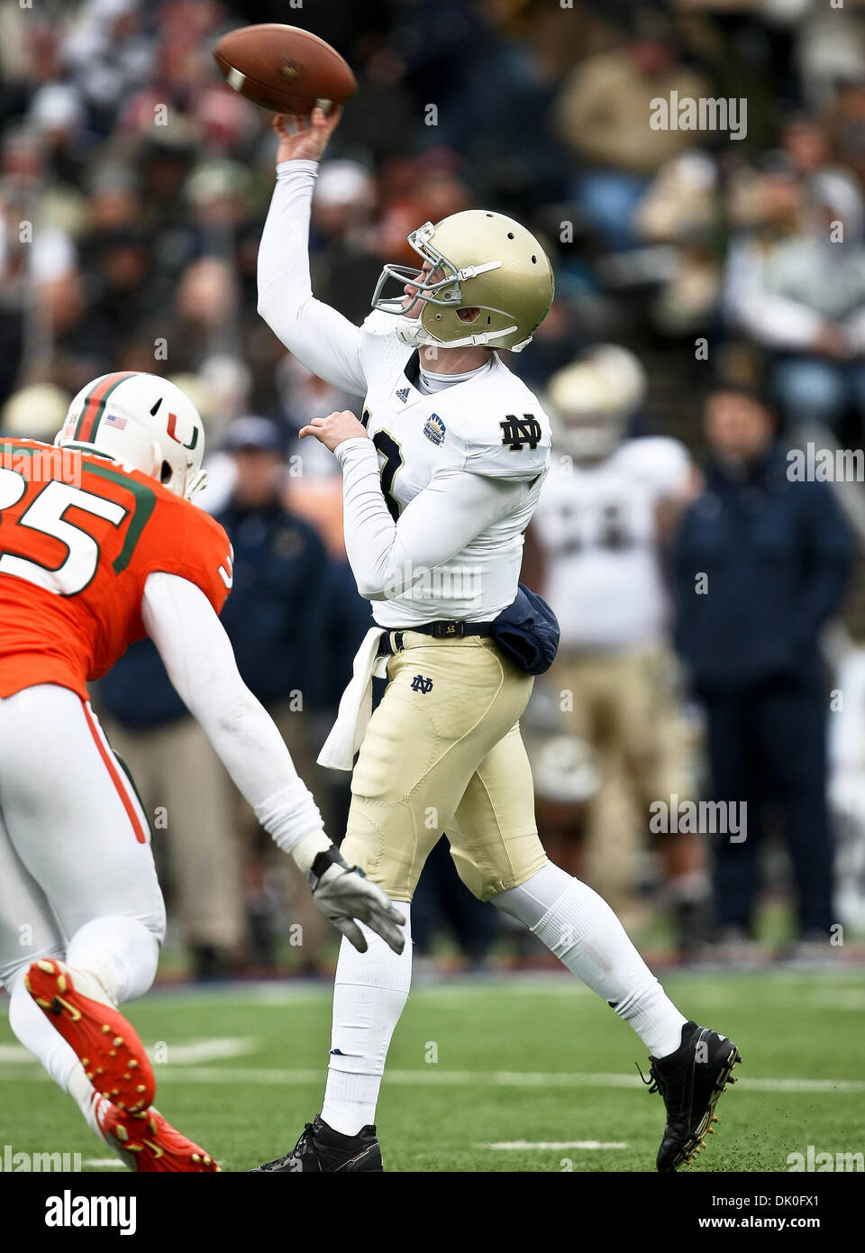 El paso sun bowl miami notre dame hi-res stock photography and images ...