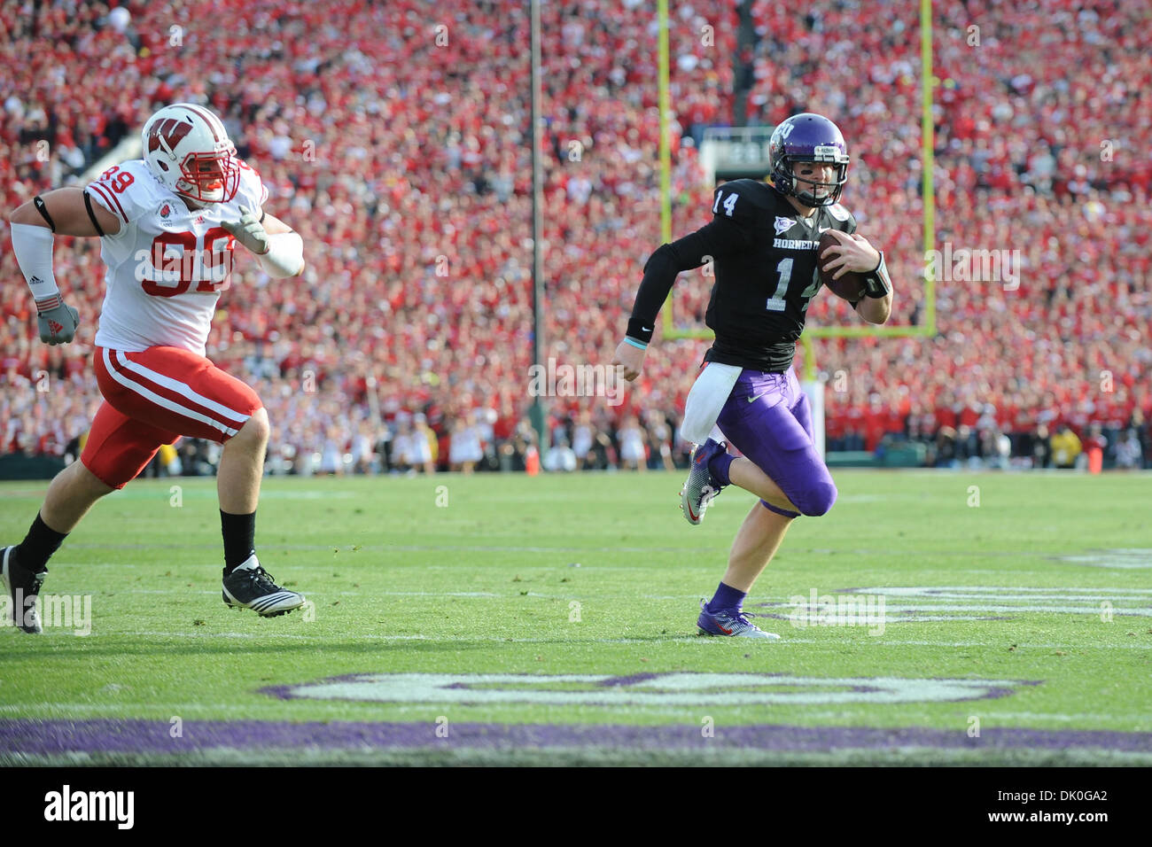 Jan. 1, 2011 - Pasadena, California, U.S - TCU quarterback Andy Dalton ...
