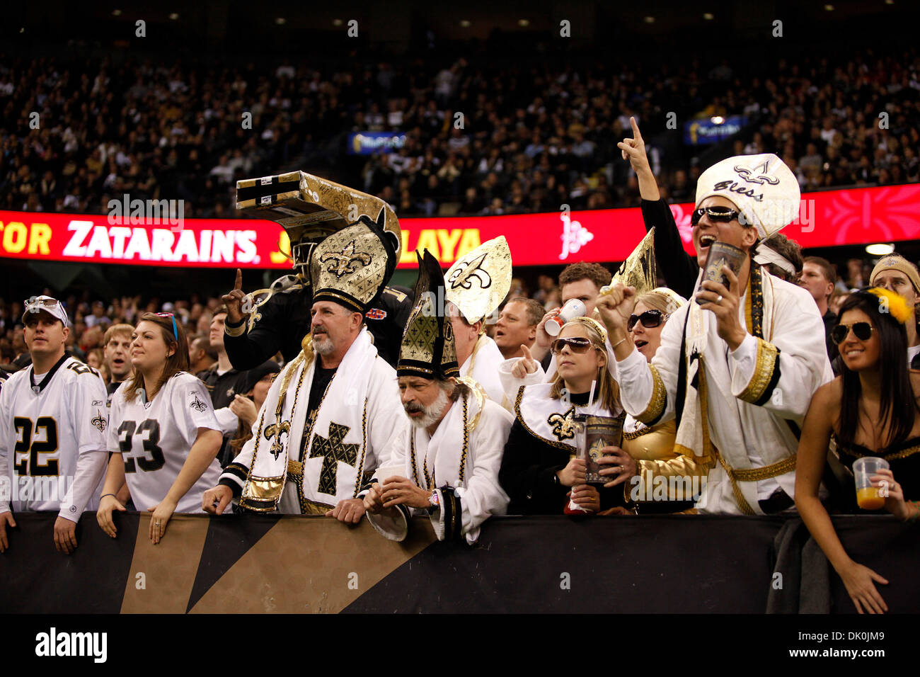 Fans new orleans saints cheer hi-res stock photography and images - Alamy