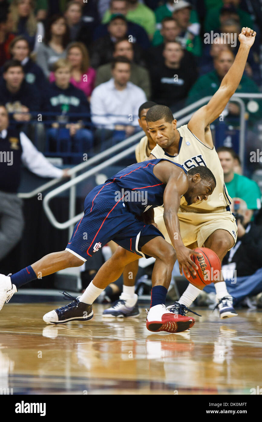 Kemba walker tyrone nash hi-res stock photography and images - Alamy