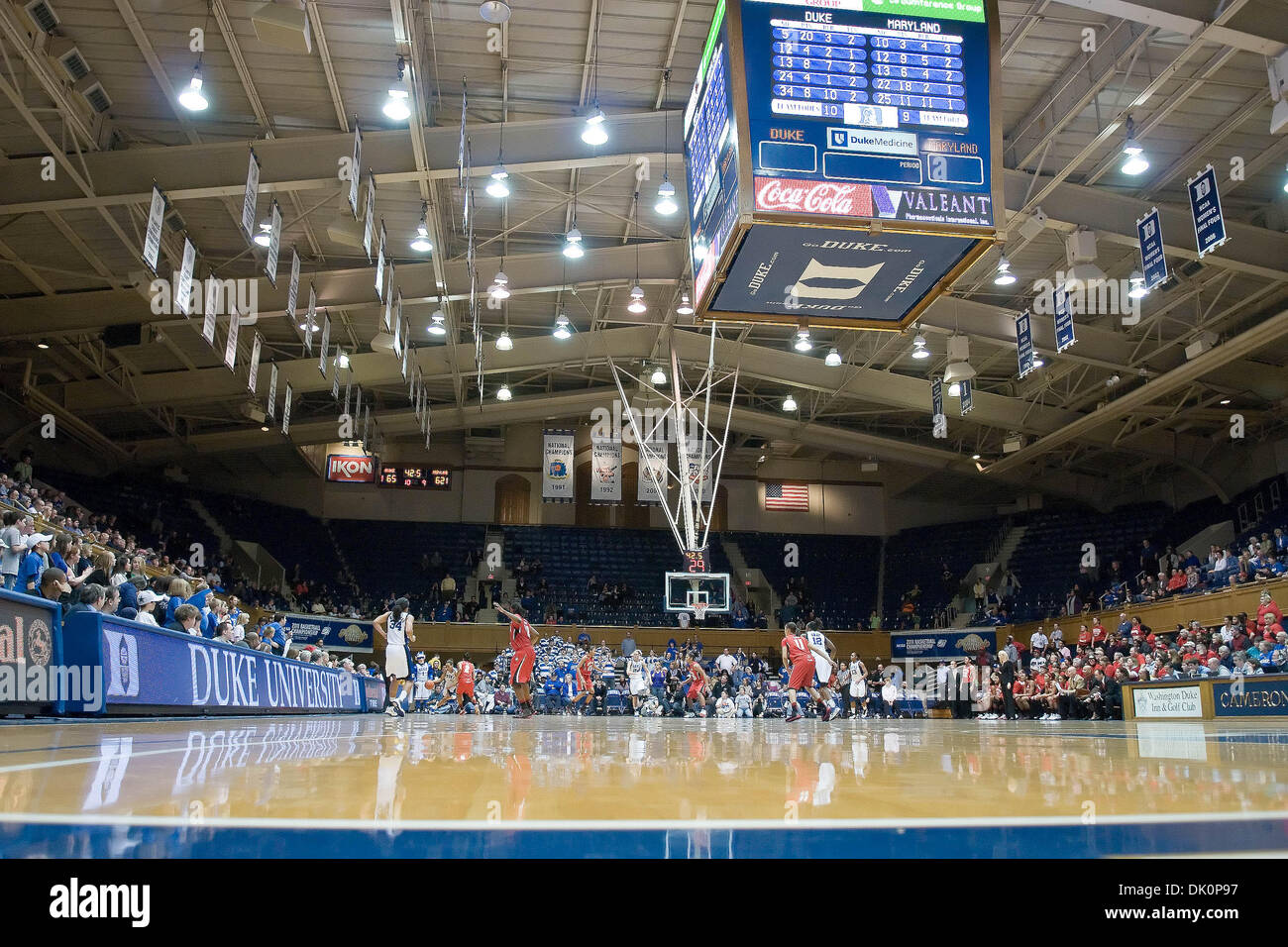 Duke blue devils basketball court hi-res stock photography and images ...