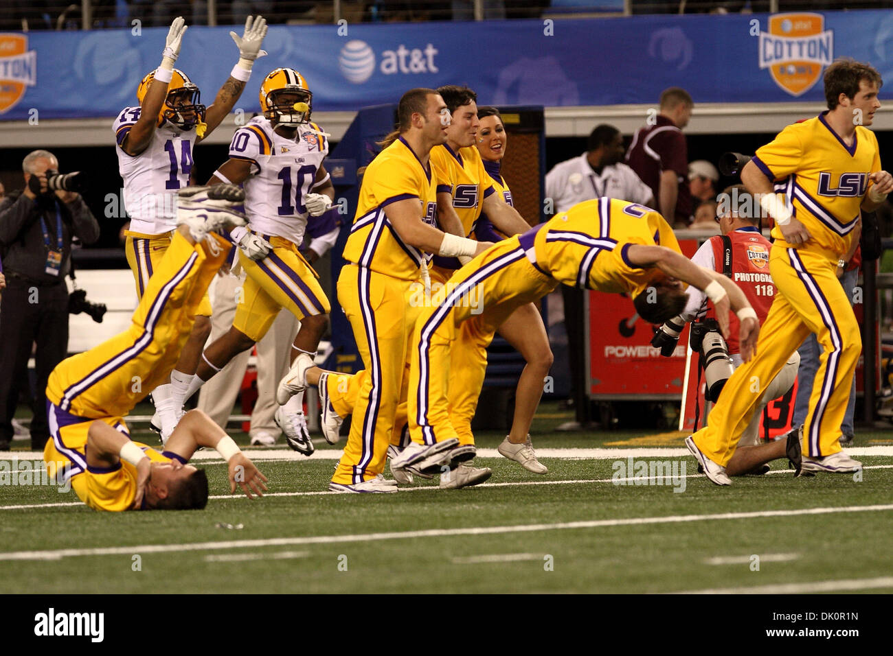 Lsu cheerleader hi-res stock photography and images - Alamy