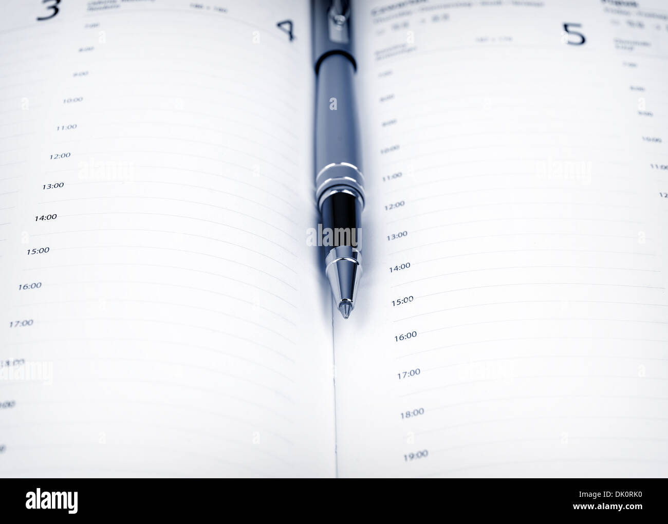 Calendar schedule list hi-res stock photography and images - Alamy