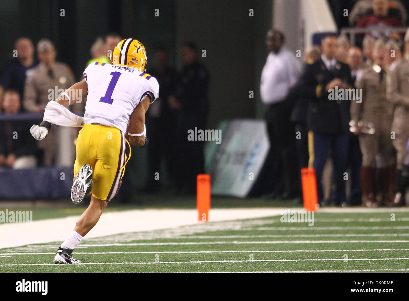 Jan. 7, 2011 - Arlington, Texas, United States of America - LSU Tigers ...
