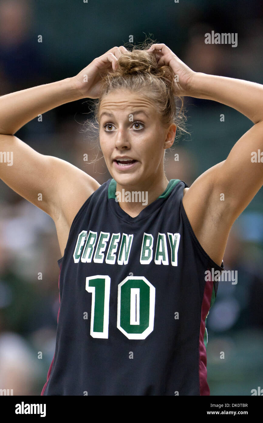Jan. 8, 2011 - Cleveland, Ohio, U.S - Green Bay guard Hannah Quilling ...