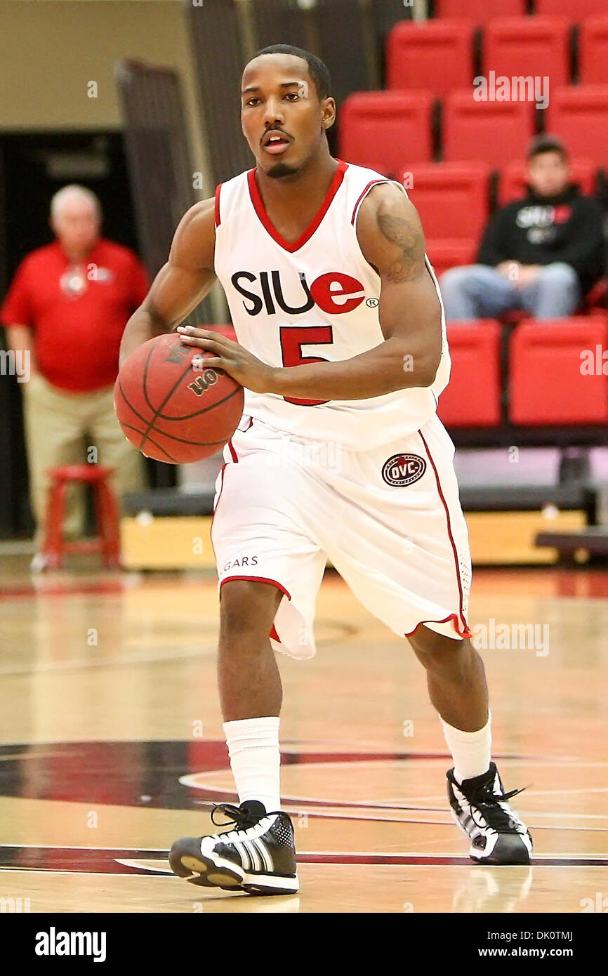 Jan. 8, 2011 - Edwardsville, Illinois, U.S - SIUE guard Corey Wickware ...