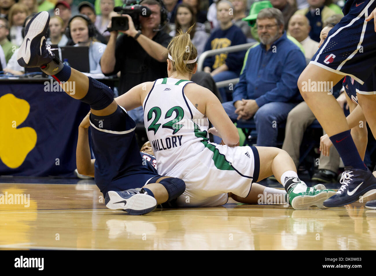 Jan. 8, 2011 - South Bend, Indiana, U.S - Notre Dame guard Brittany ...