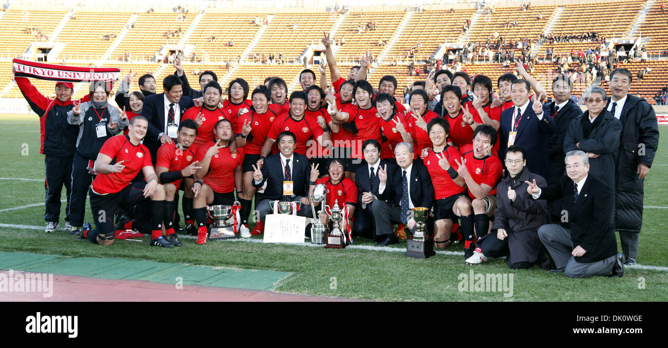Jan. 9, 2011 - Tokyo, Japan - Players of Teikyo University celebrates ...