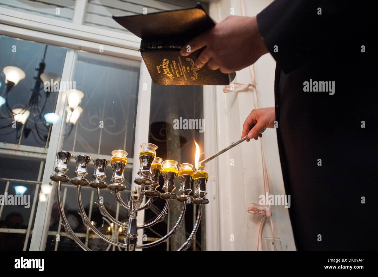 Jewish temple lamp, jerusalem hi-res stock photography and images - Alamy