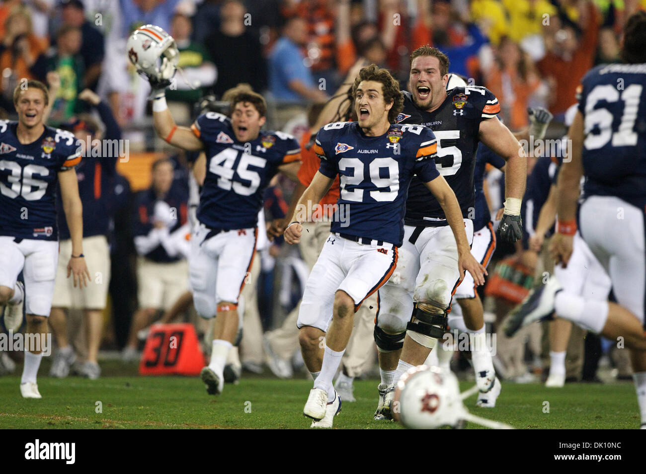 Harris coaches hi-res stock photography and images - Alamy