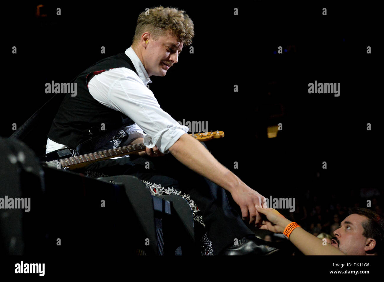 The hives guitarist hi-res stock photography and images - Alamy