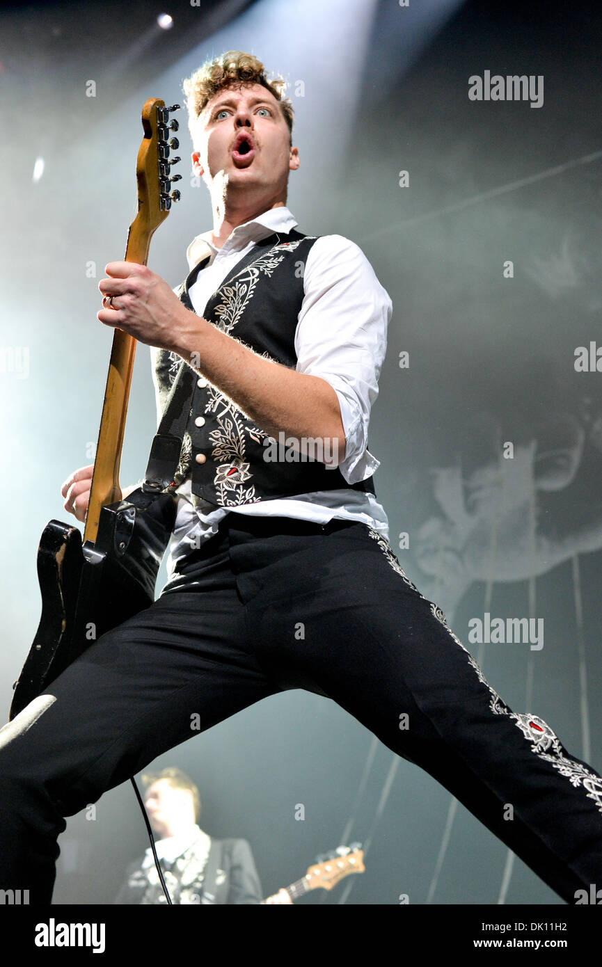 The hives guitarist hi-res stock photography and images - Alamy