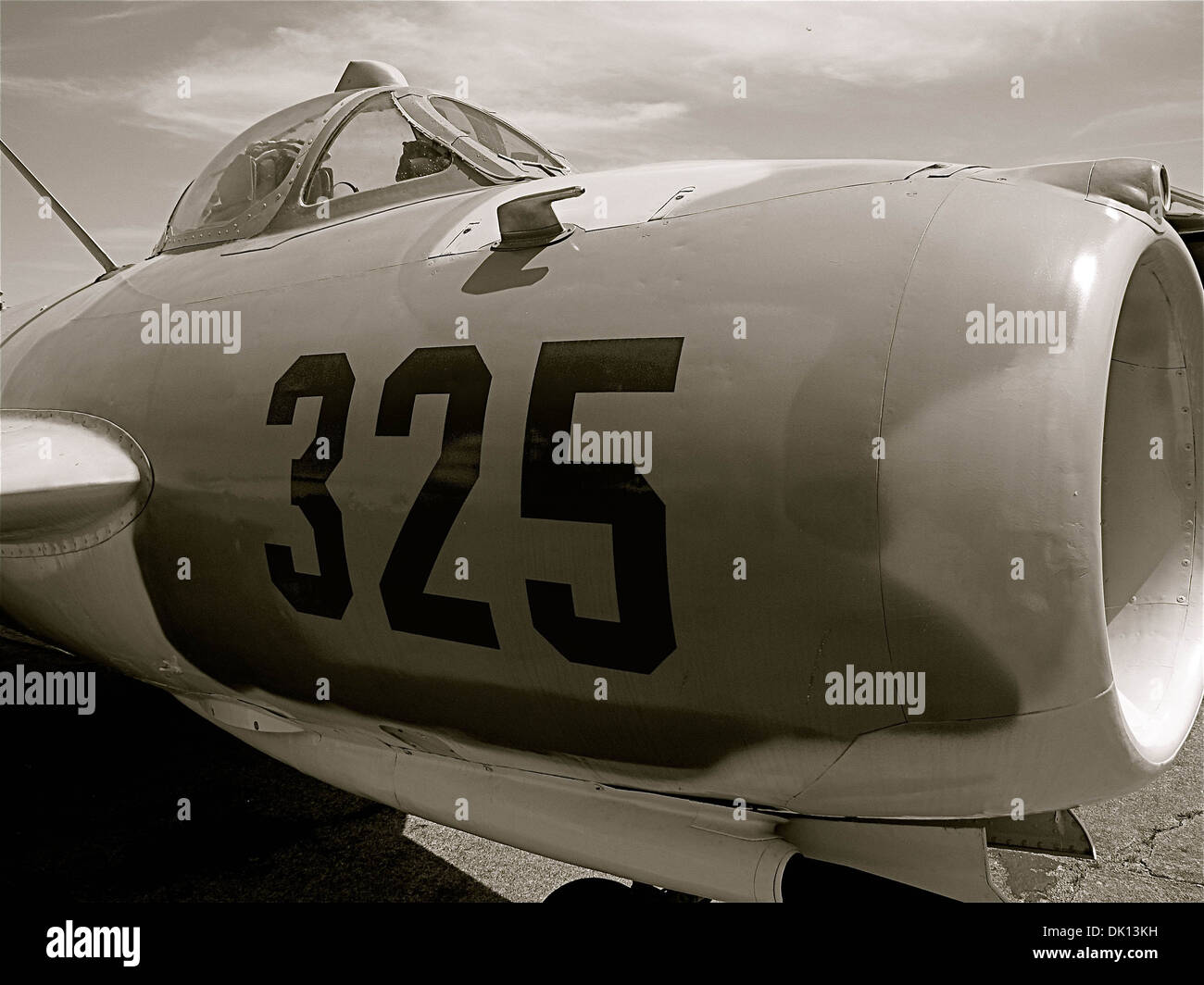 Mig 17 hi-res stock photography and images - Alamy