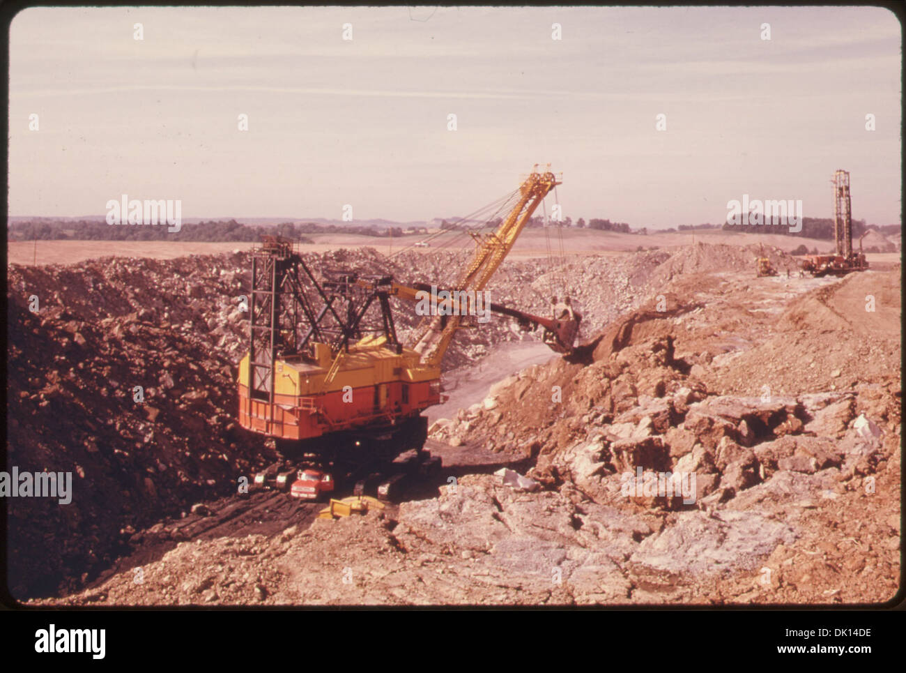 Power shovels hi-res stock photography and images - Alamy