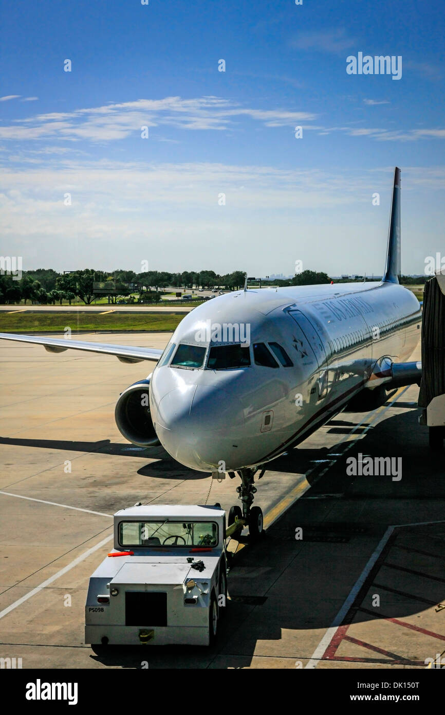 Boeing 737 of US Airways being serviced at the gate ready for departure ...