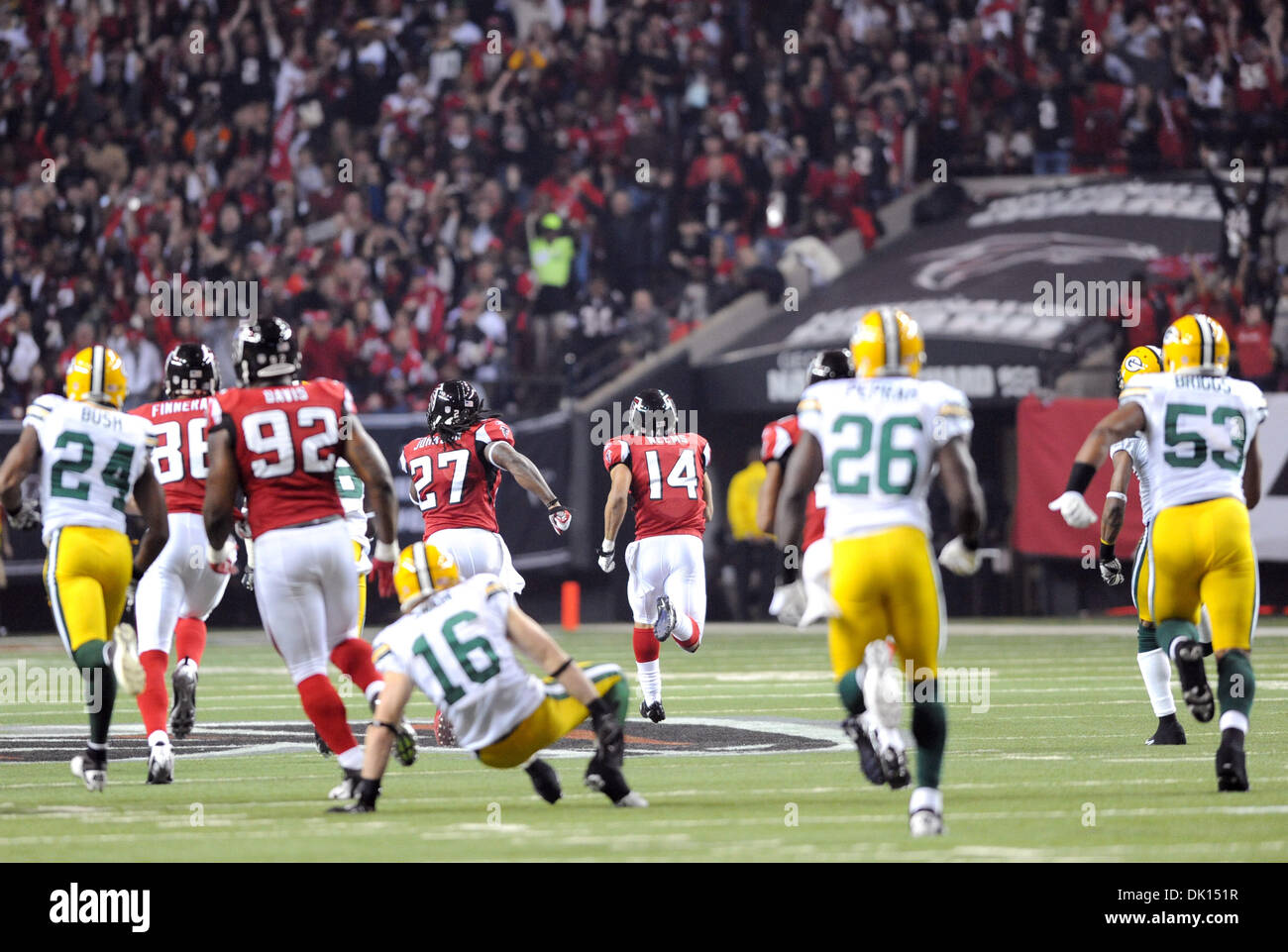Kickoff return for a touchdown hi-res stock photography and images - Alamy