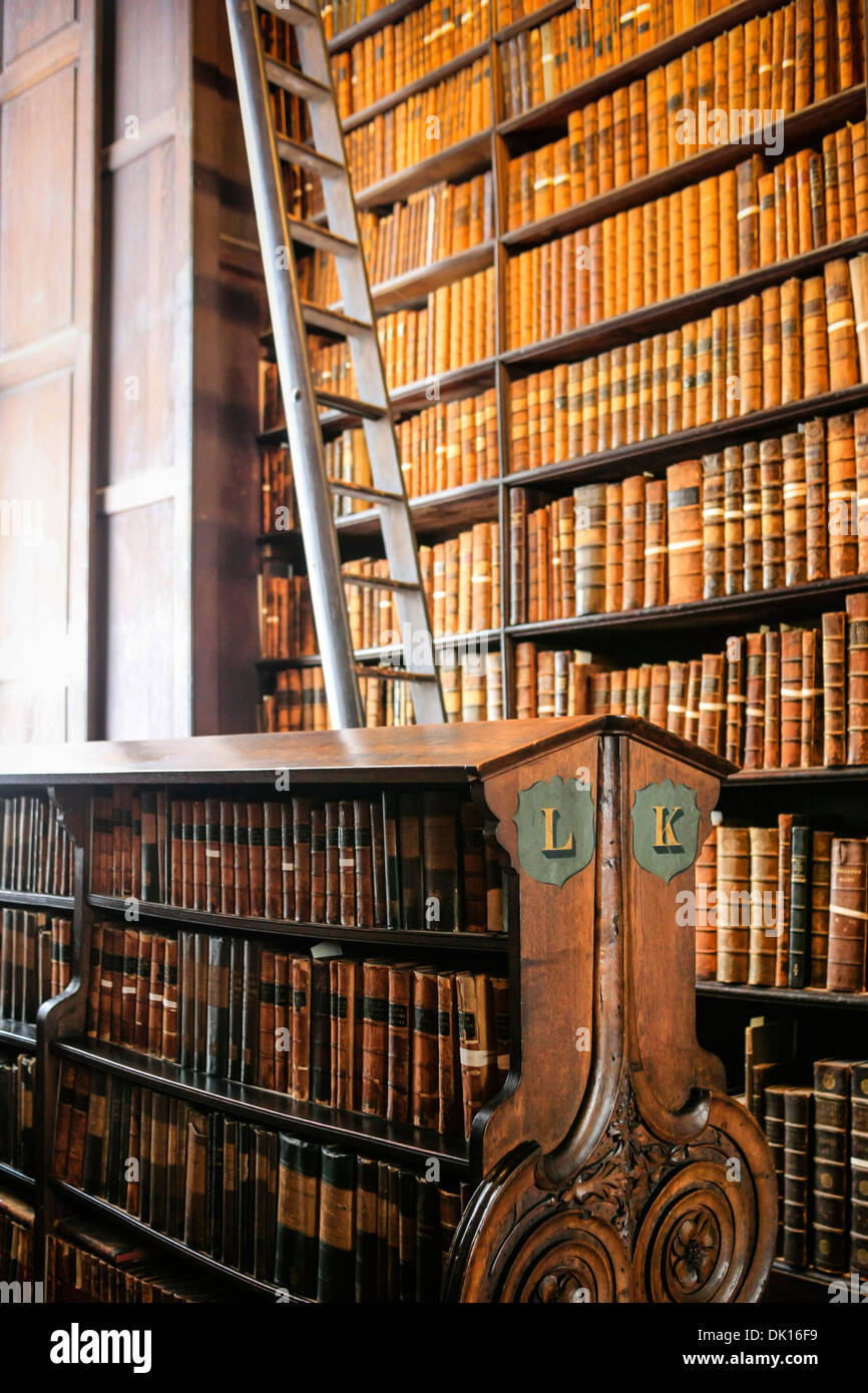 Trinity College Library, Dublin Stock Photo - Alamy