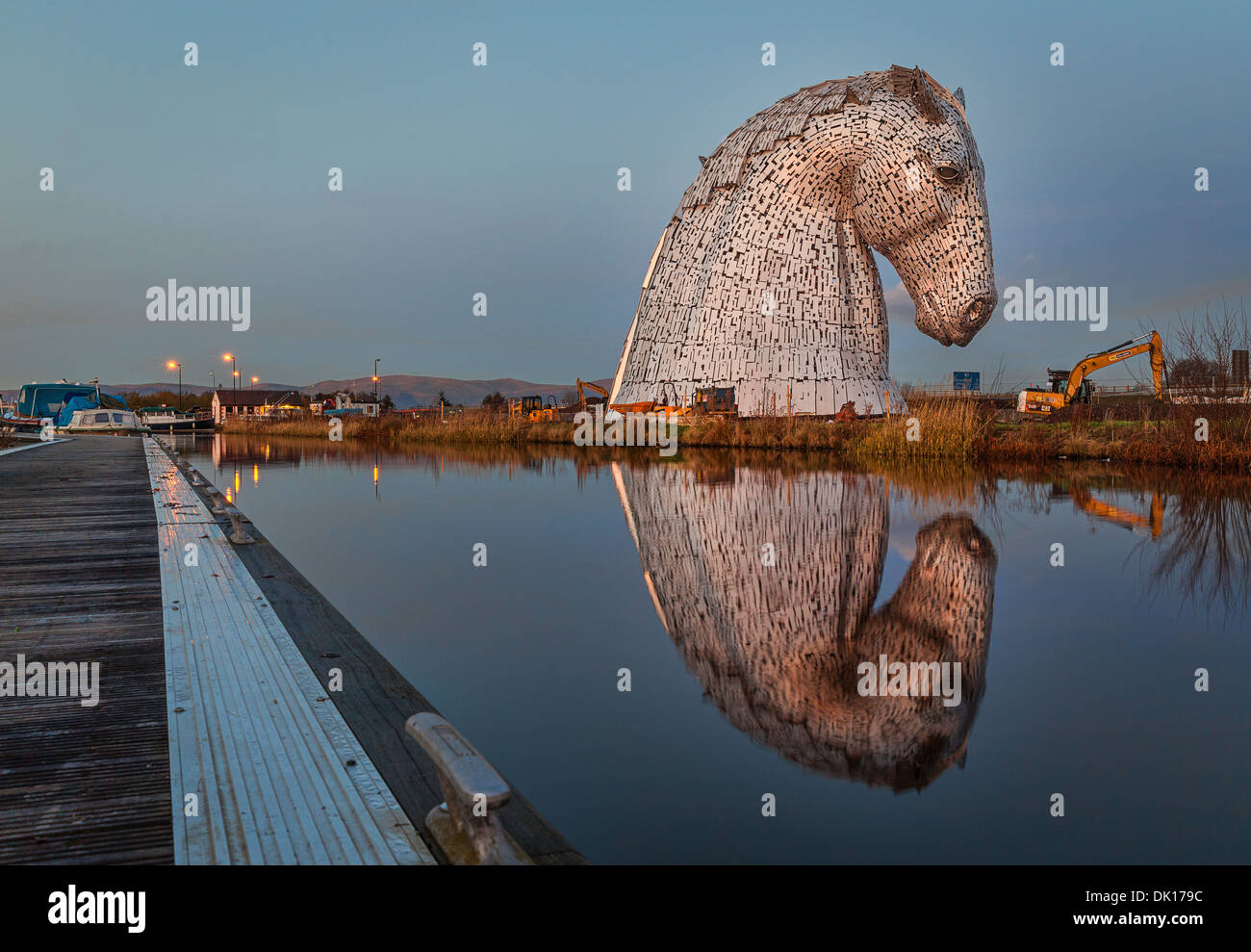 Falkirk wheel sunset hi-res stock photography and images - Alamy