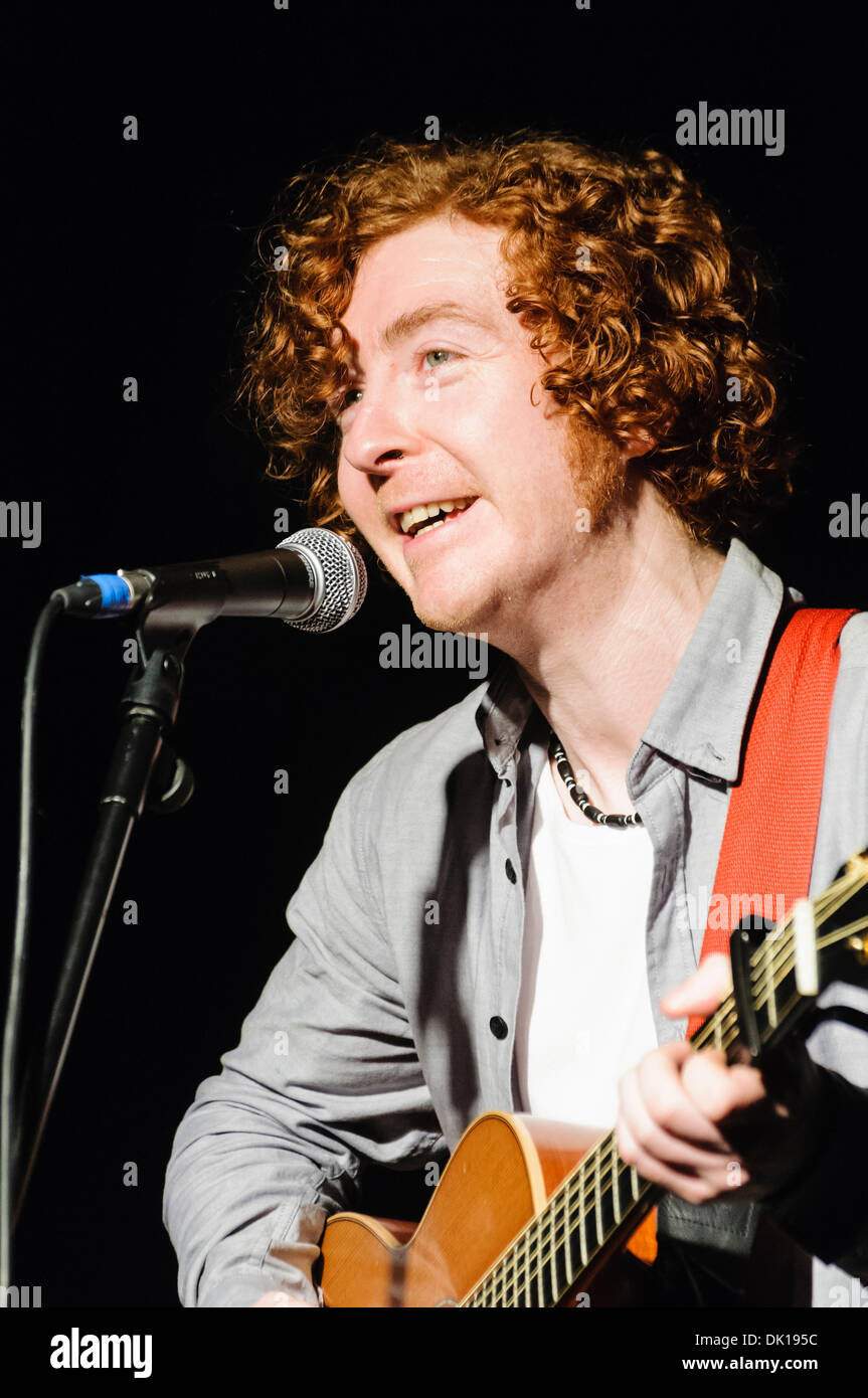 Uk singer tony hi-res stock photography and images - Alamy