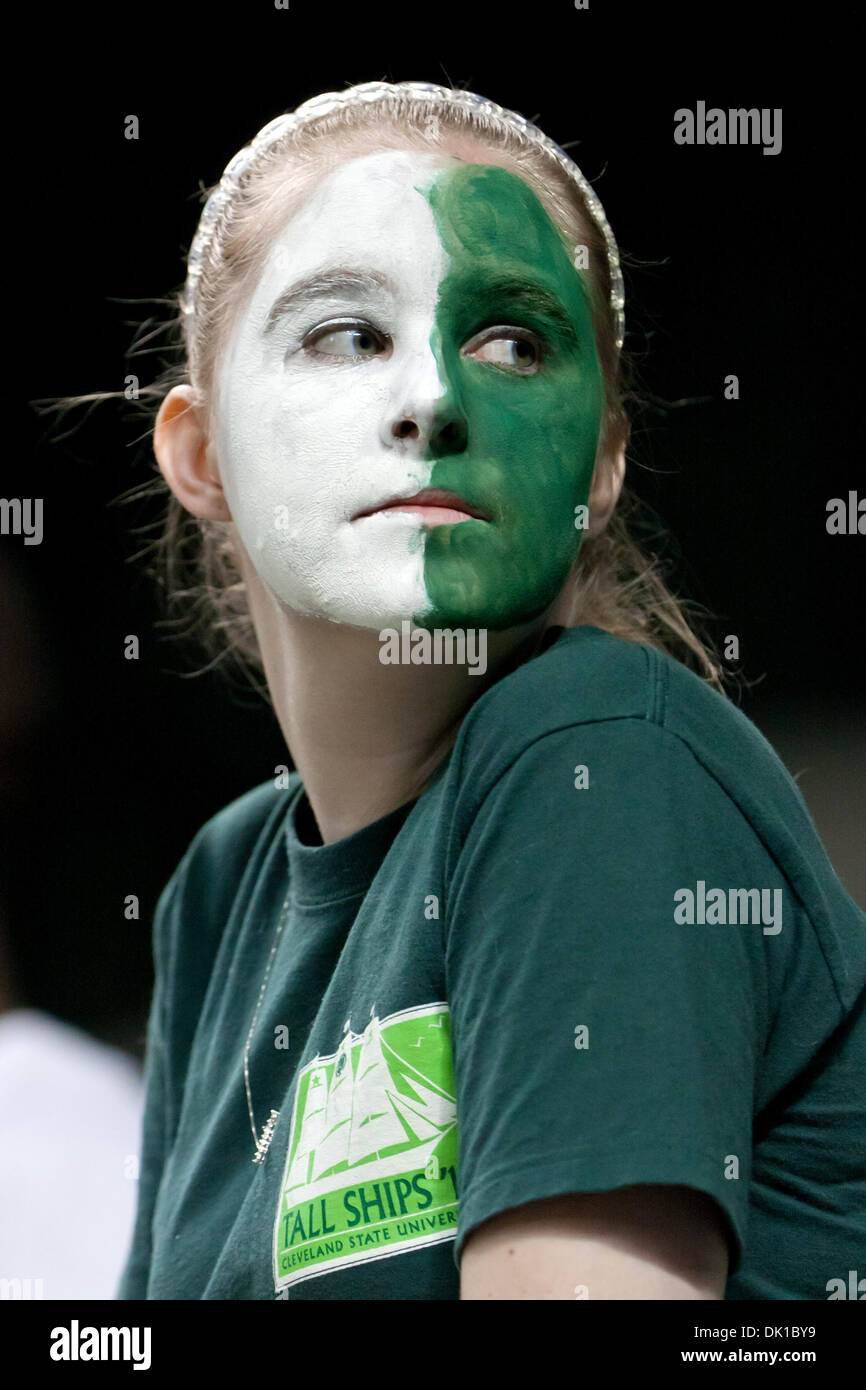 Jan. 20, 2011 - Cleveland, Ohio, U.S - A Cleveland State Vikings fan in ...