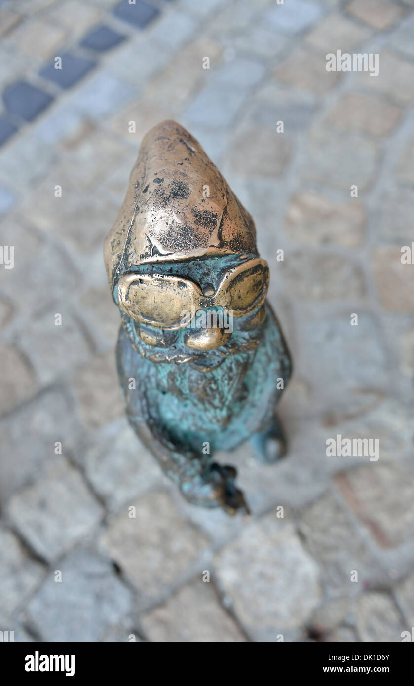 Dwarfs statues hi-res stock photography and images - Alamy