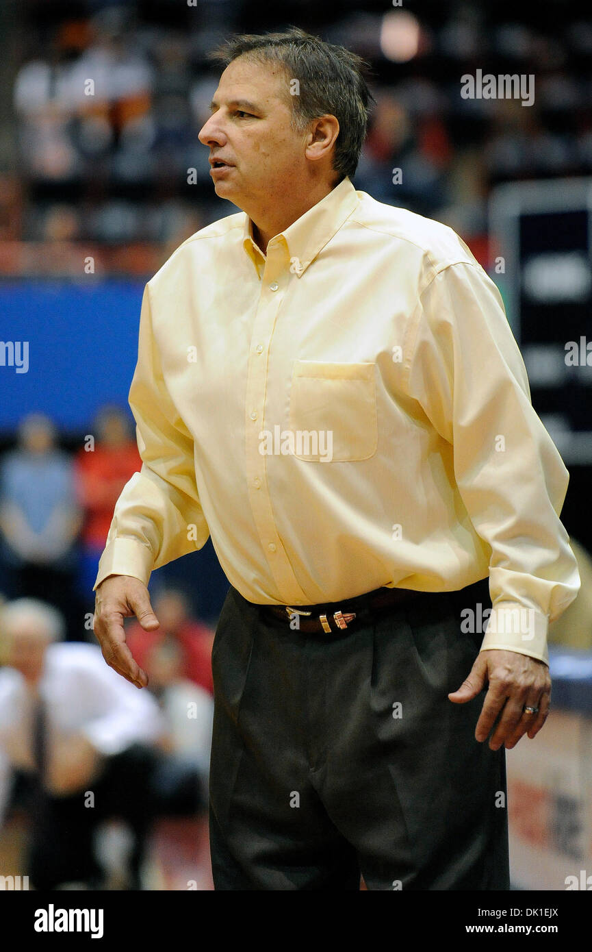 Southern miss head coach larry hi-res stock photography and images - Alamy