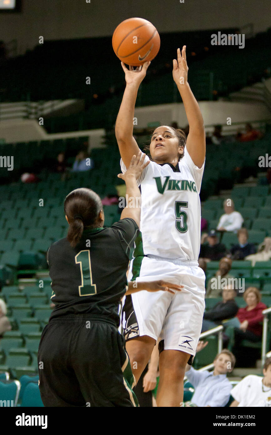 Jan. 22, 2011 - Cleveland, Ohio, U.S - Cleveland State guard Janelle ...