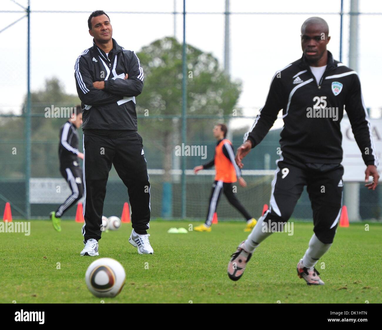 Manager ruud gullit hi-res stock photography and images - Alamy