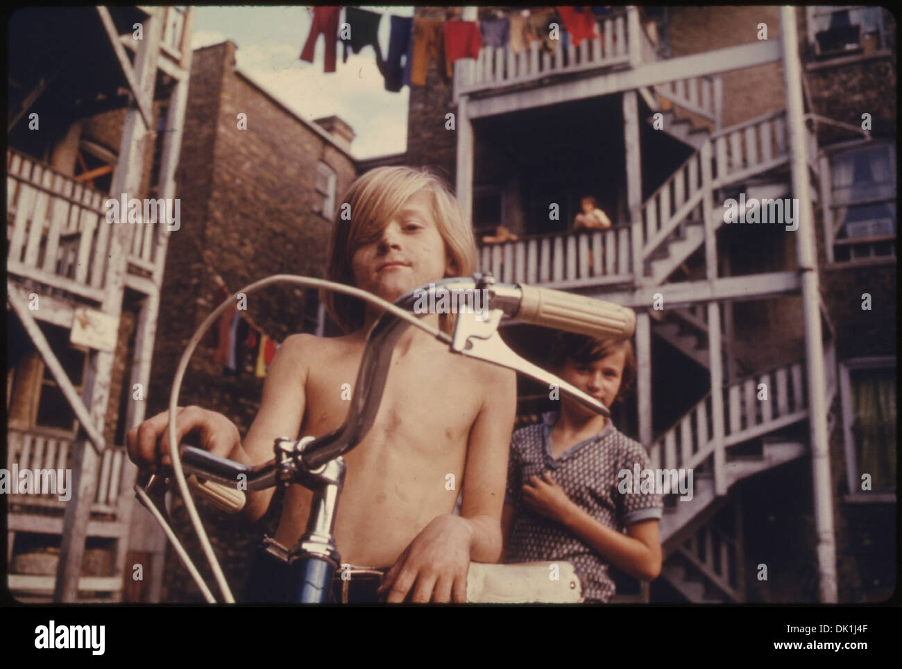 Poor neighborhood usa hi-res stock photography and images - Alamy