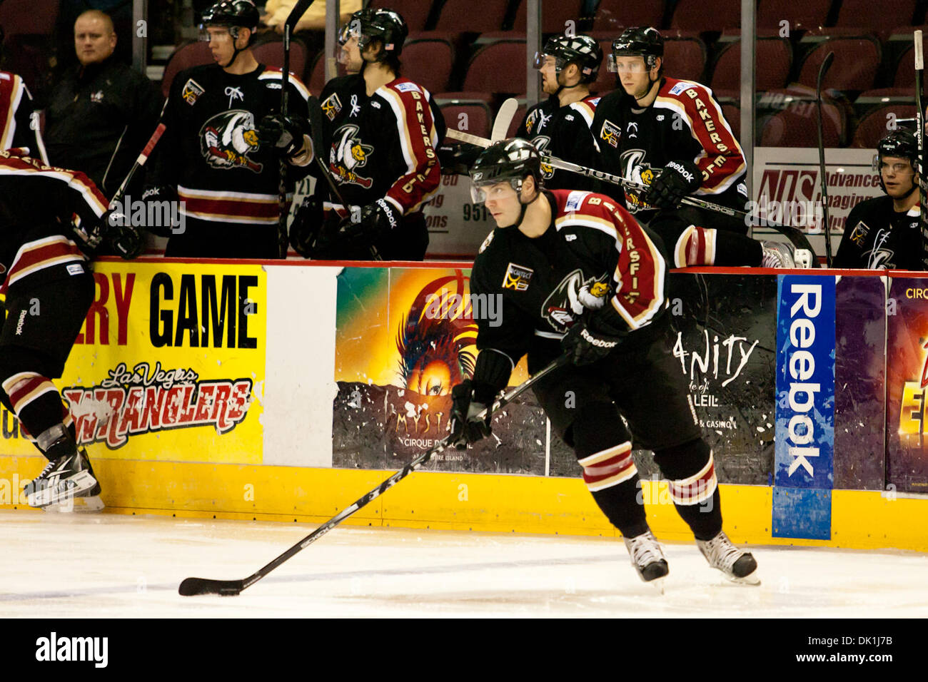 Team robins hi-res stock photography and images - Alamy